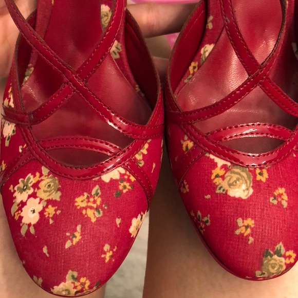 Nine West | Shoes | Deep Red Platform Floral Strappy Heels Nib | Poshmark